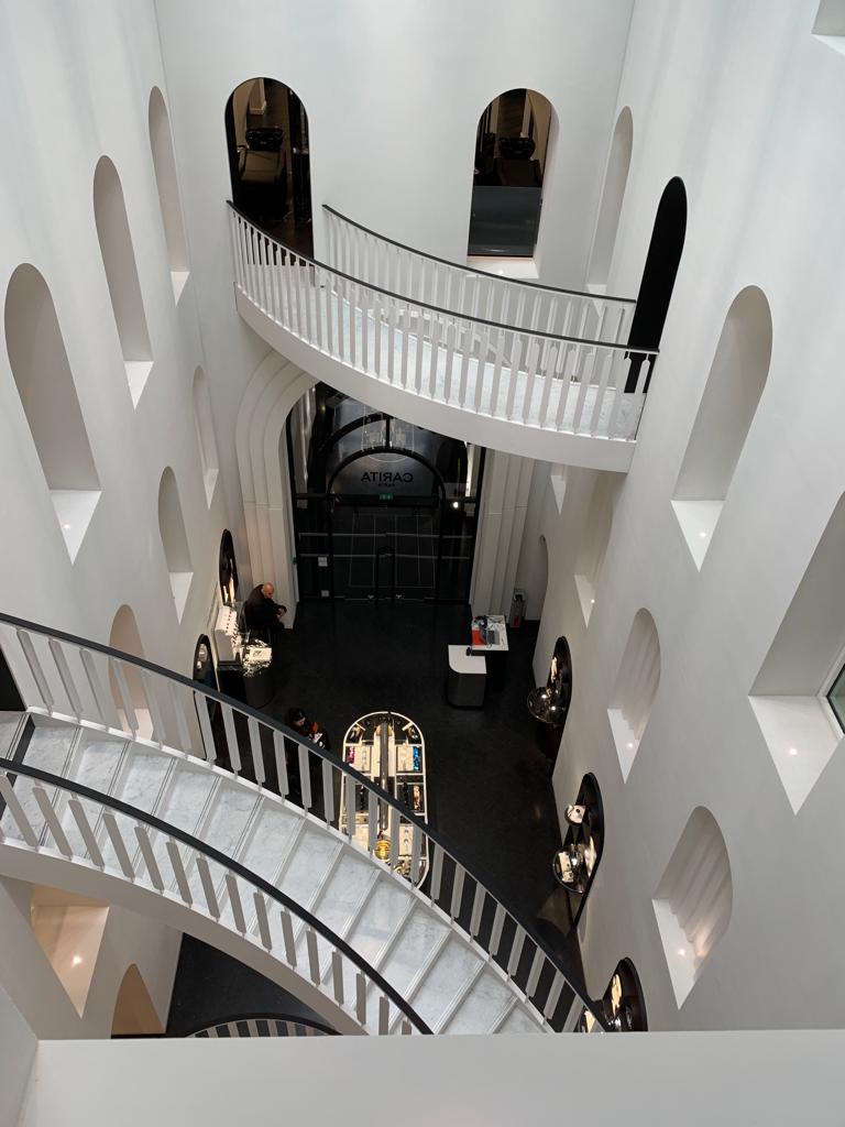 Spectacular Staircase in Paris [FR] - EeStairs